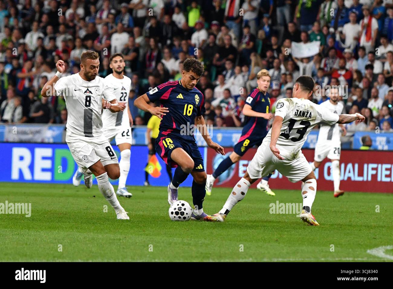 Ljubljana, Slovenia, September 5th 2025, Yasin Ayari of Sweden (C) in ...