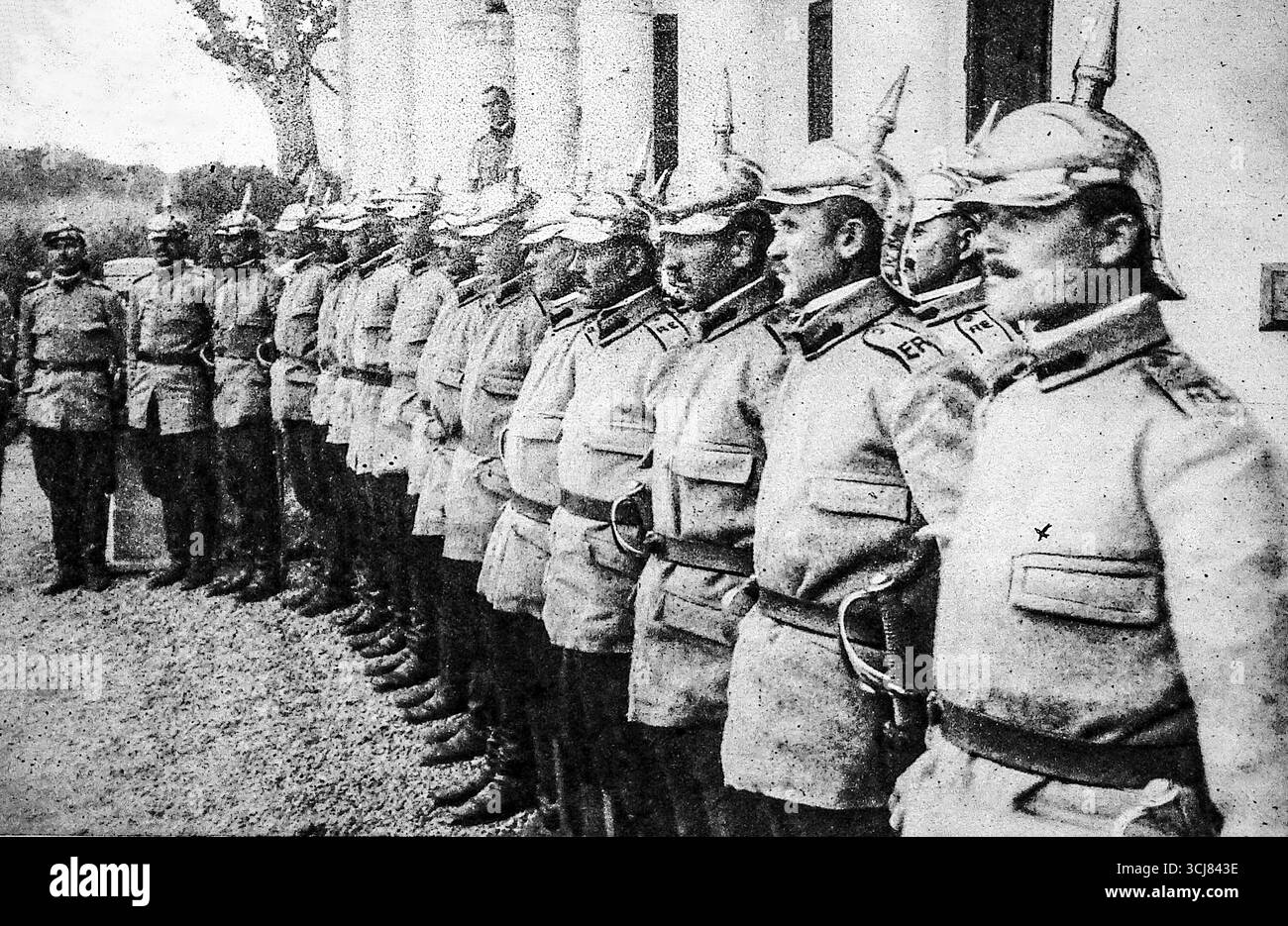 Image from Le Miroir depicting the Romanian Royal Guard assembled at ...