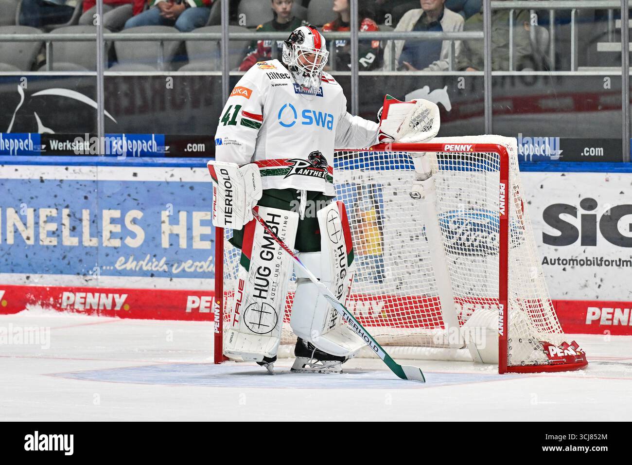 im Bild AEV Keeper Peyton JONES (Augsburger Panther 41) / Einzelfoto ...