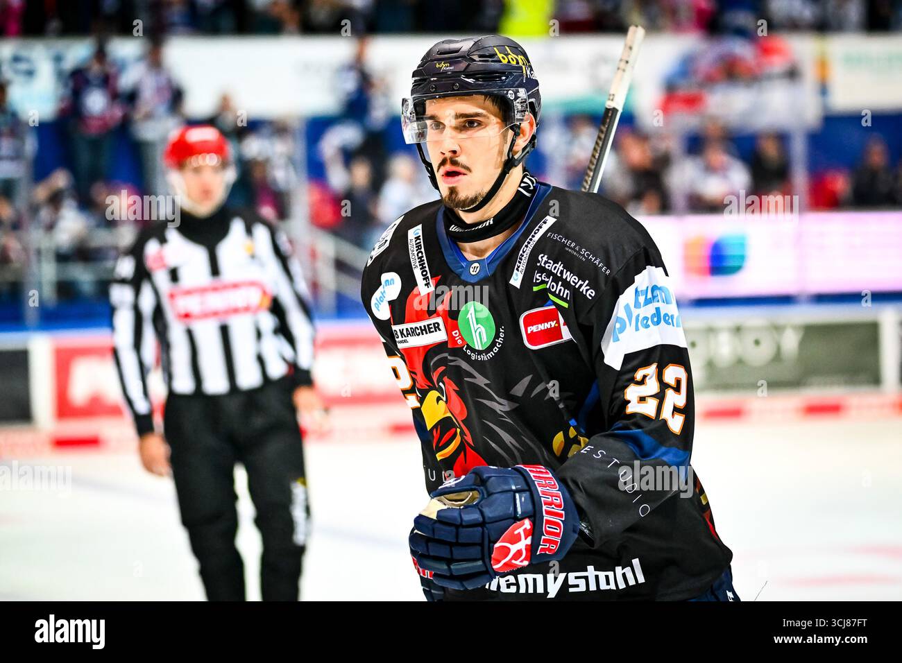Torjubel, Jubel, Freude bei Torschütze Daniel Neumann (Iserlohn Roosters, #22), GER, Iserlohn ...