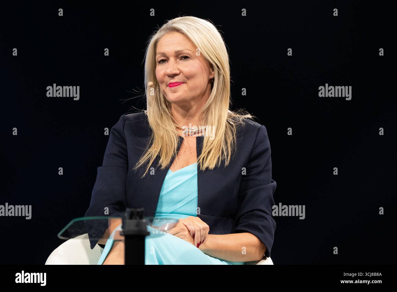 Laura anne jones ms hi-res stock photography and images - Alamy