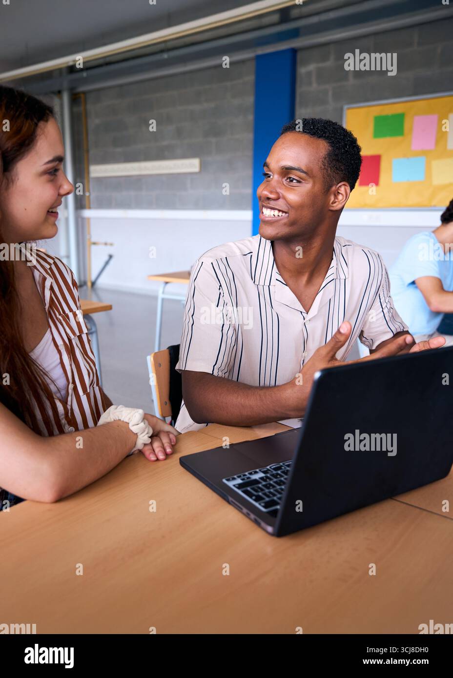 Teen students collaborating classroom hi-res stock photography and ...