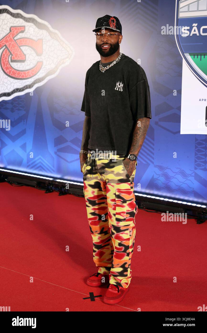 Odell Beckham Jr. arrives before an NFL game between the Los Angeles Chargers and the Kansas ...