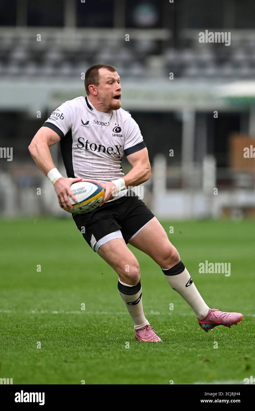 Nick Tompkins, captain of Saracens during the match between ...