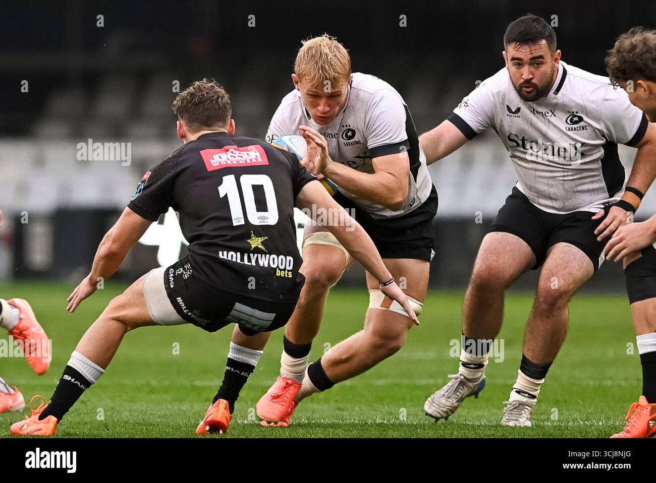 Hugh Tizard of Saracens during the match between Hollywoodbets Sharks ...