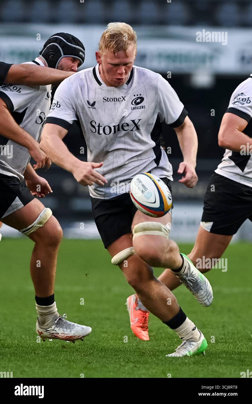 Reggie Hammick of Saracens during the match between Hollywoodbets ...