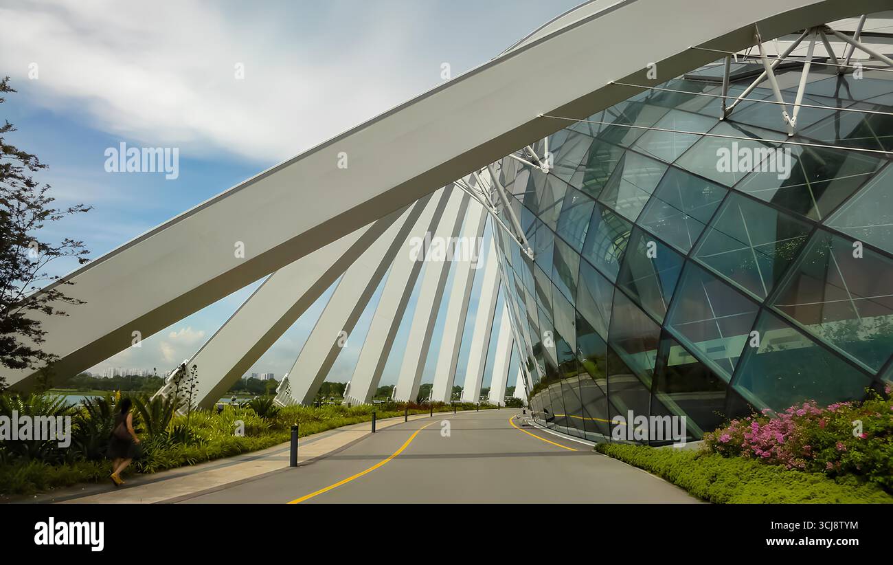 Futuristic architecture of Flower Dome at Gardens by the Bay, Singapore ...