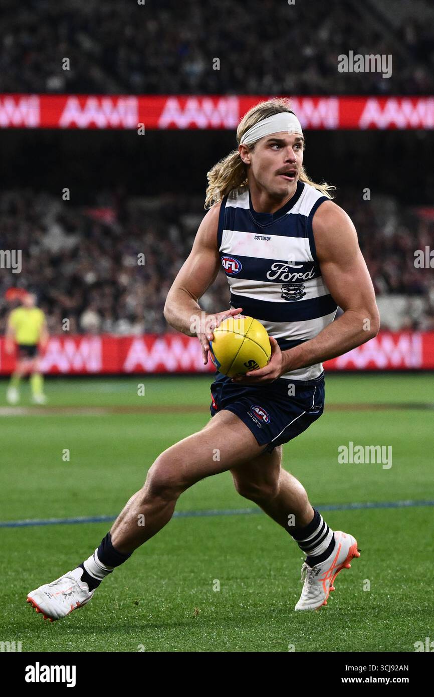 Bailey Smith of Geelong during the AFL Qualifying Final match between the Geelong Cats and ...