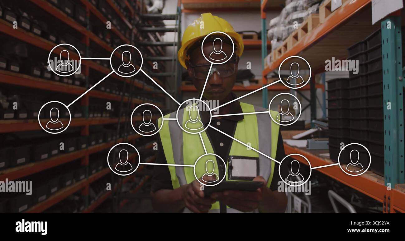 Worker wearing hard hat tablet hi-res stock photography and images - Alamy