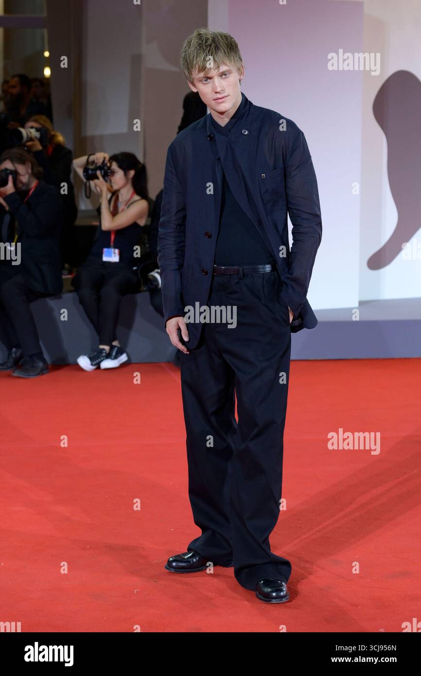 Enzo Brumm attends the "Silent friend" red carpet during the 82nd ...