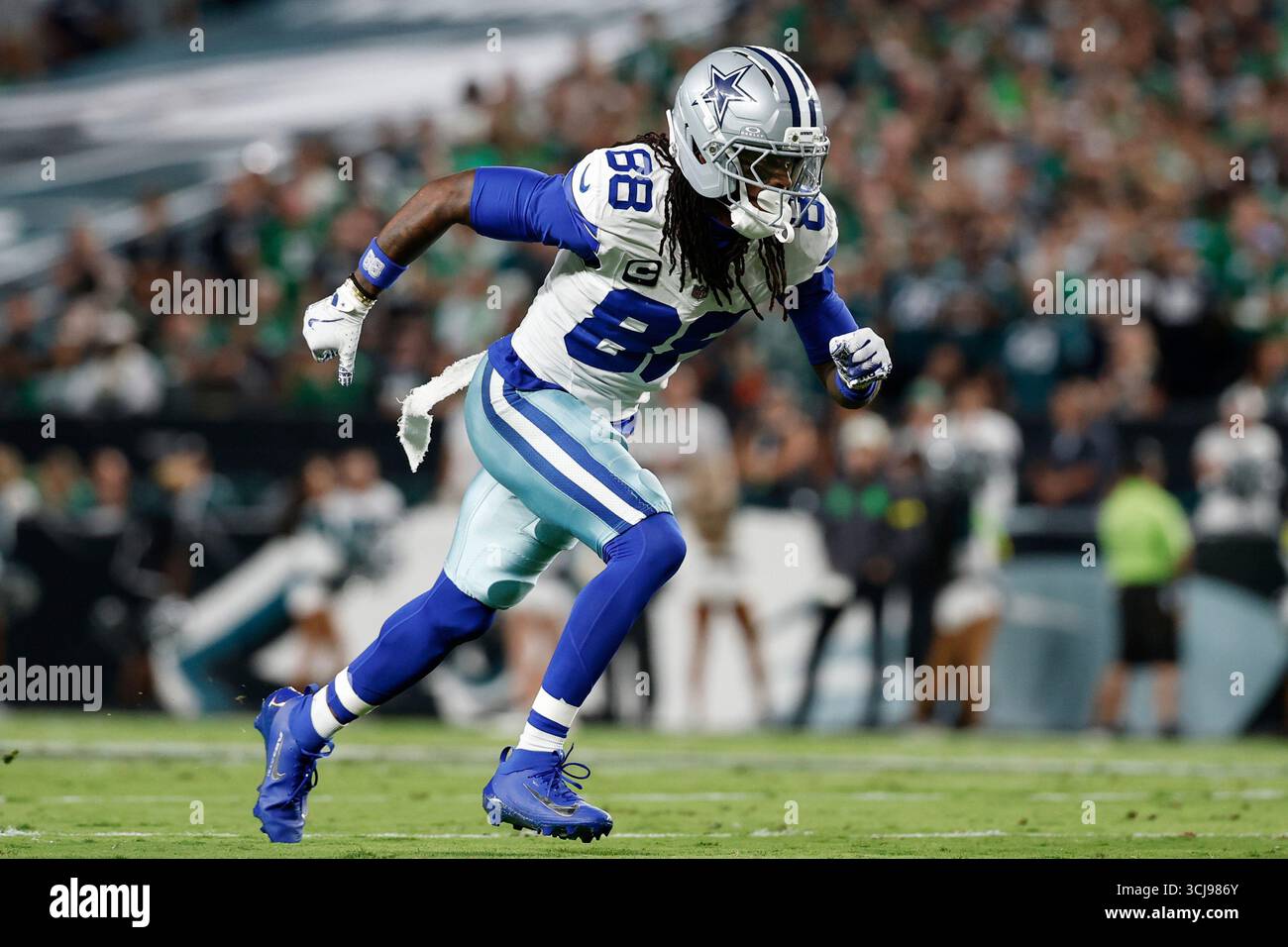 Dallas Cowboys wide receiver CeeDee Lamb (88) in action during the ...
