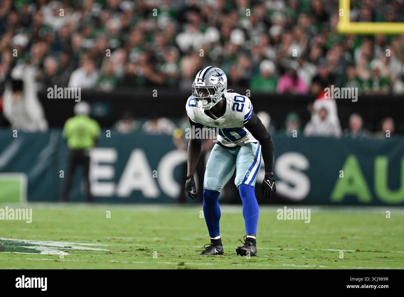 Dallas Cowboys cornerback Kaiir Elam (20) gets in position during the ...