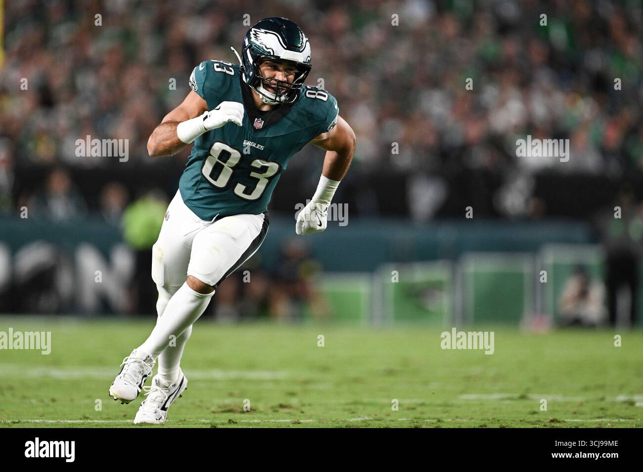 Philadelphia Eagles tight end Kylen Granson (83) in action during the ...