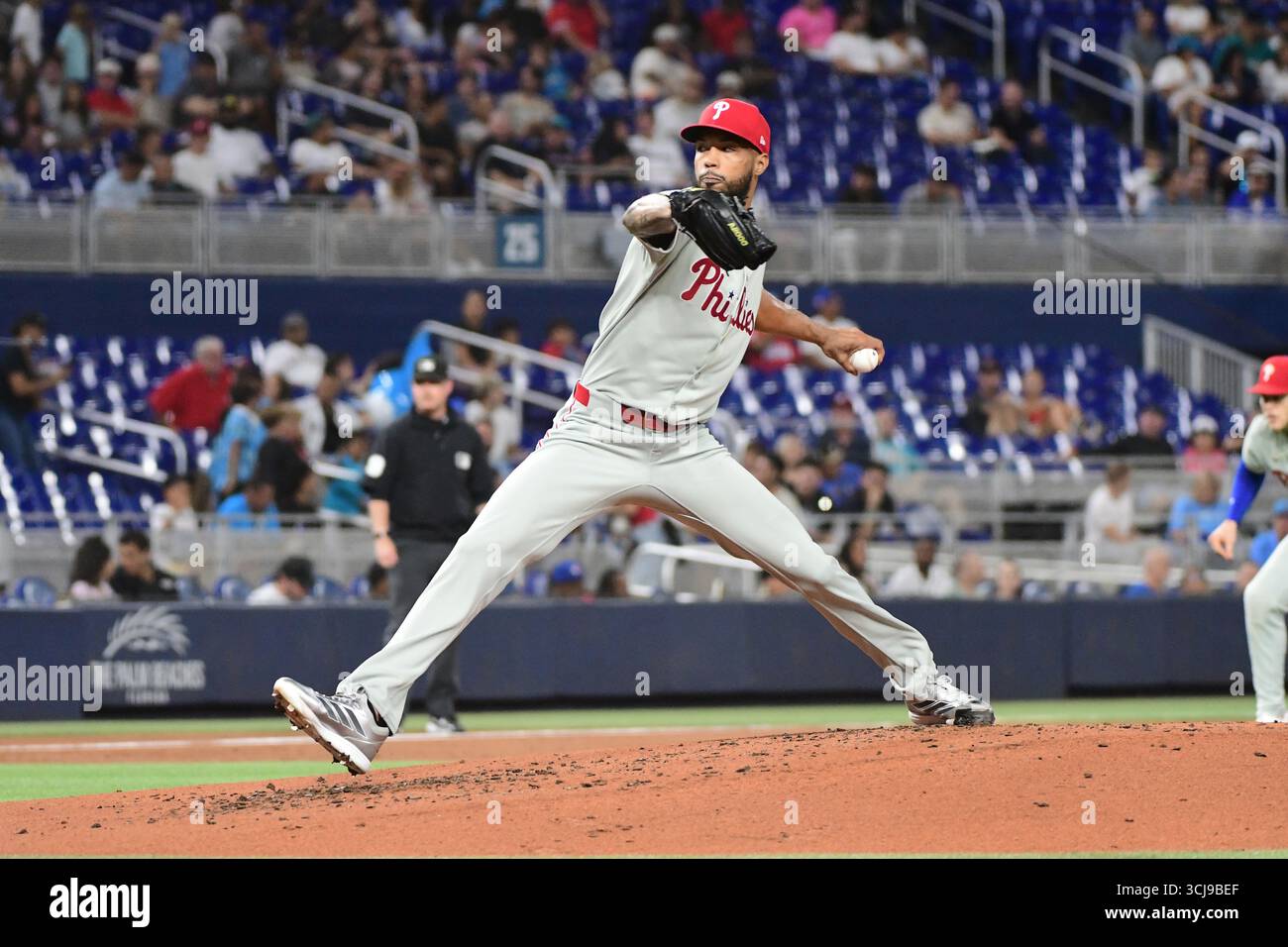 Philadelphia Phillies starting pitcher Cristopher Sanchez (61) gets ...