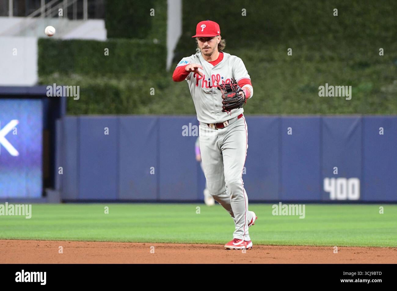 Philadelphia Phillies second baseman Bryson Stott (5) throws the ball ...