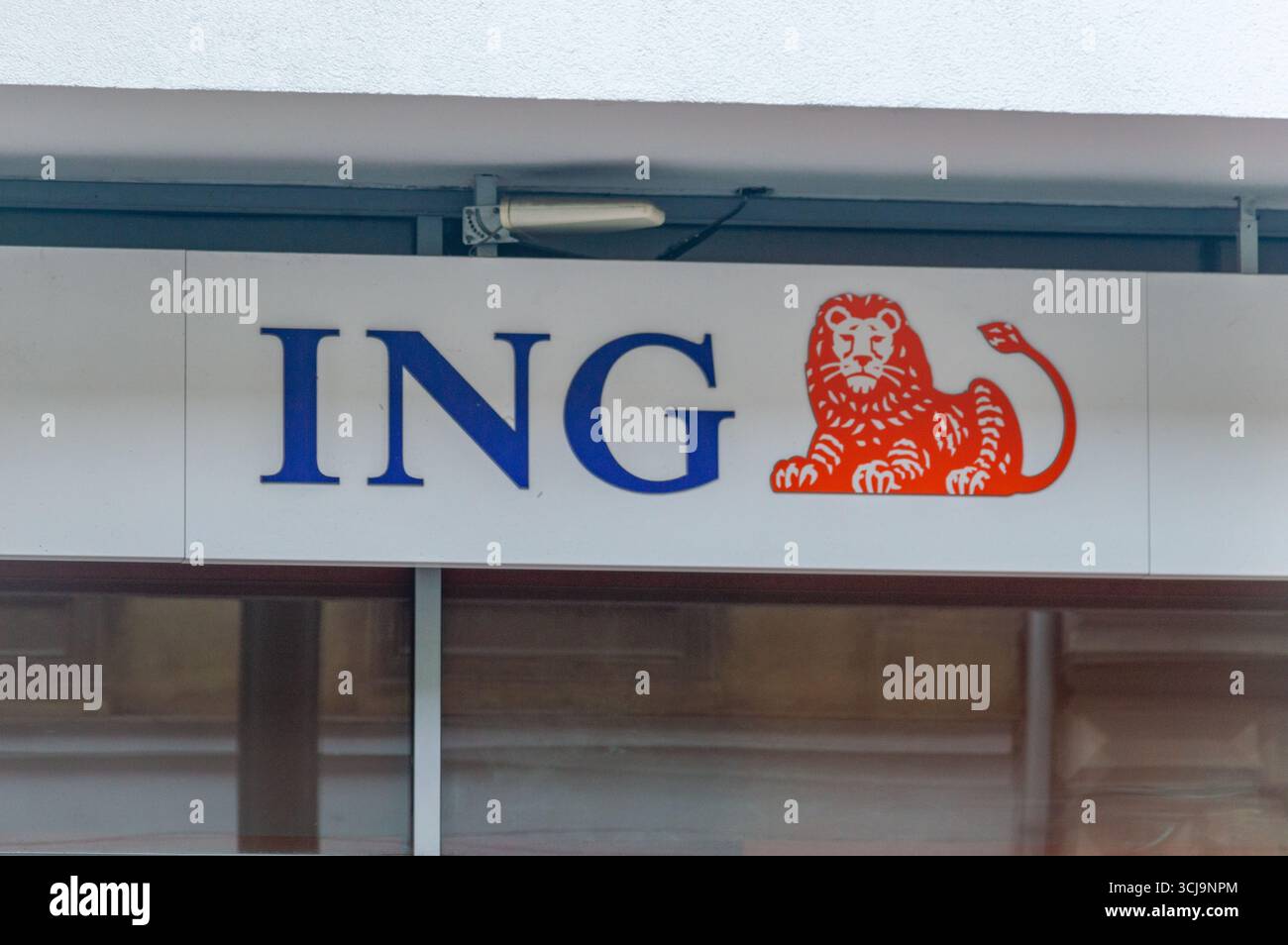 Ing bank branch logo hi-res stock photography and images - Alamy