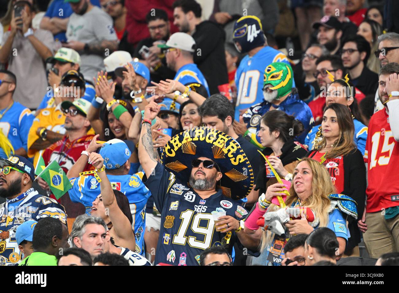 SAO PAULO,BRAZIL - SEPTEMBER 5: Brazilian NFL fans cheer from the ...