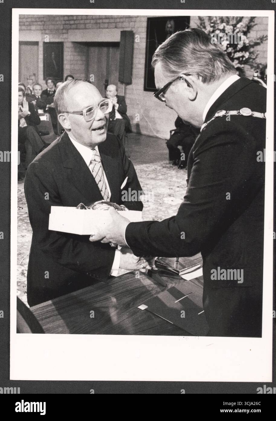 Dr h mohnen hi-res stock photography and images - Alamy