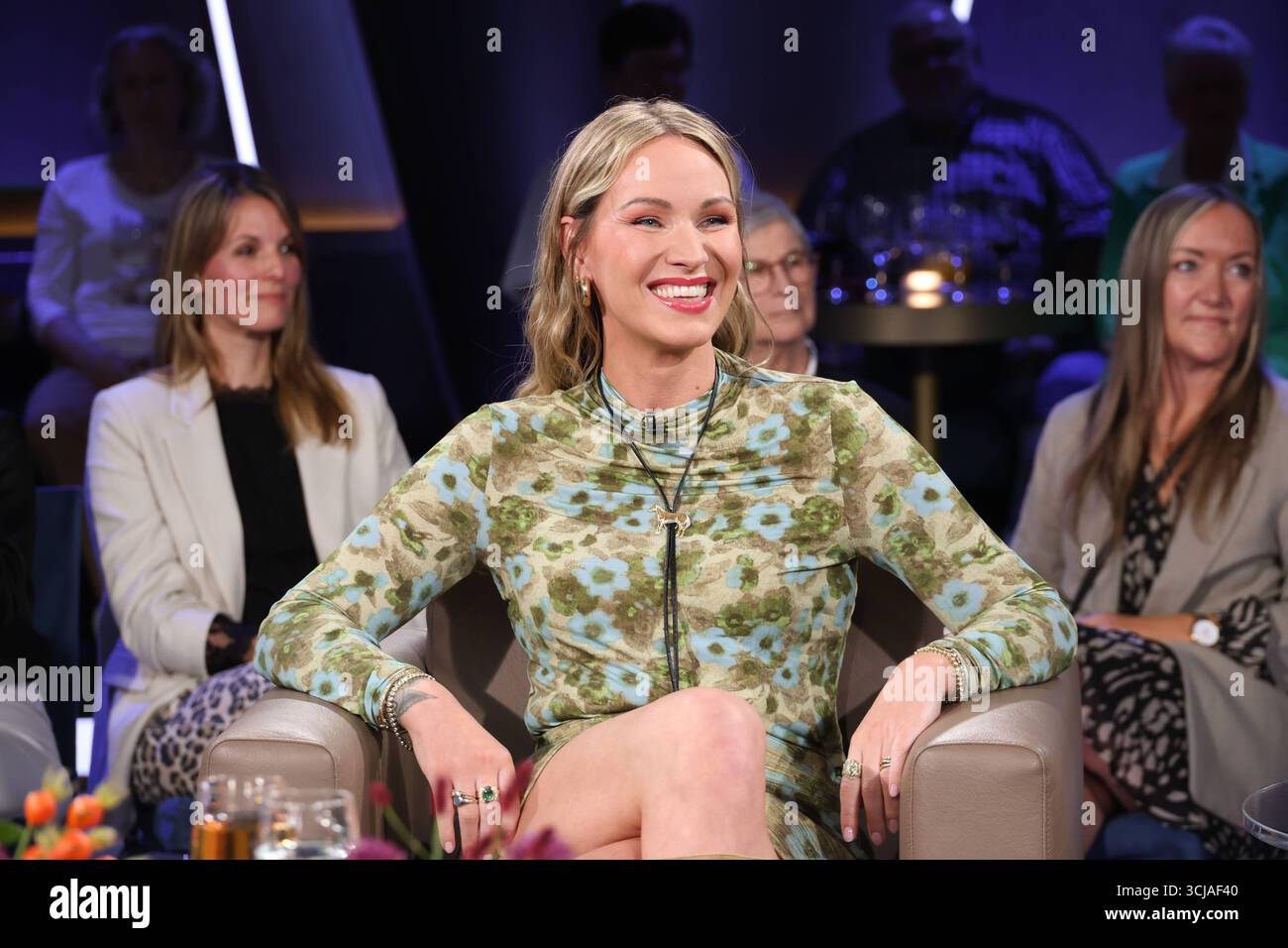 Evelyn Weigert, Moderatorin und Podcasterin, zu Gast in der NDR Talk Show am 5.9.2025 ...