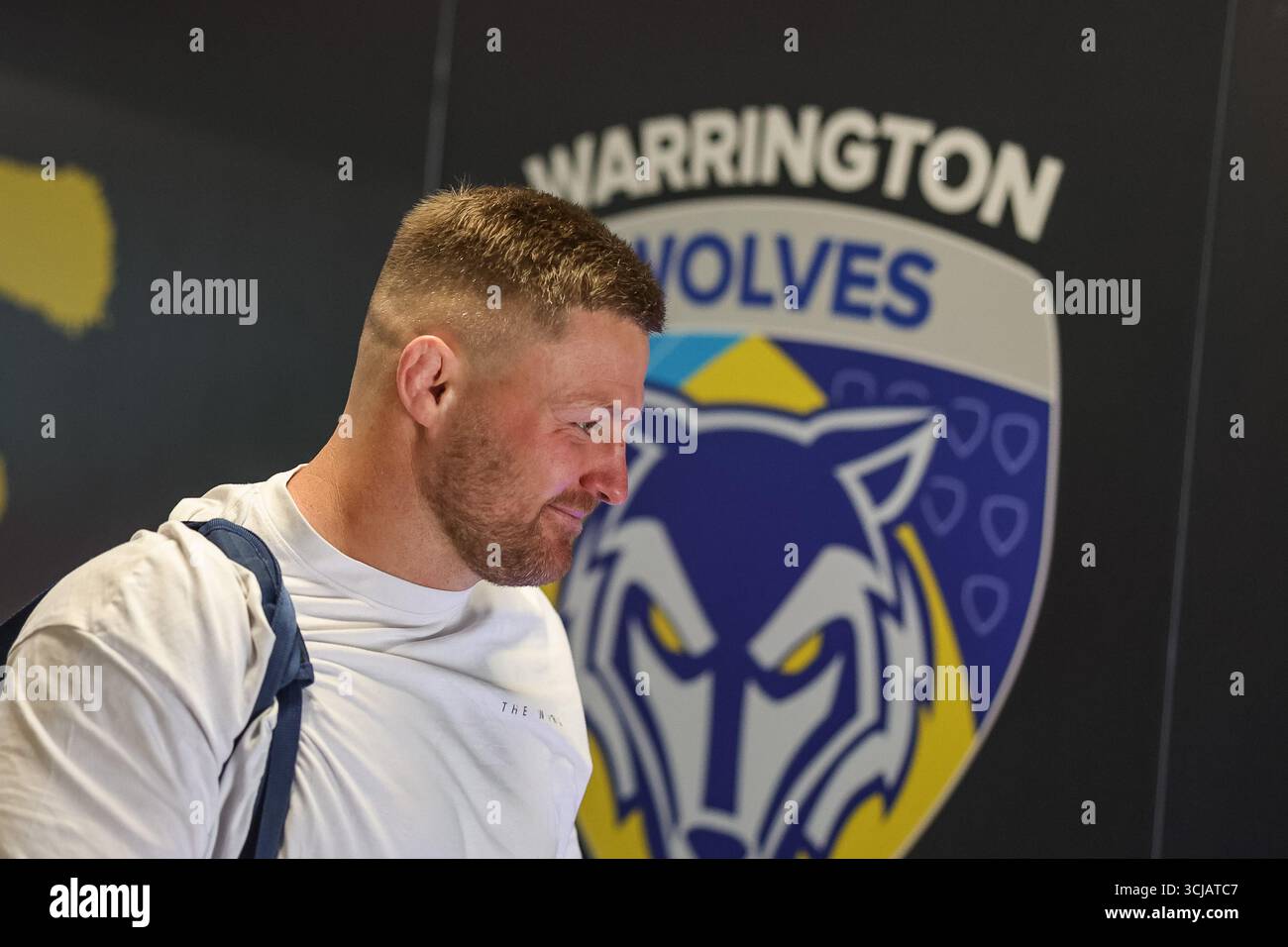 Luke Yates of Warrington Wolves arrives during the Betfred Super League ...