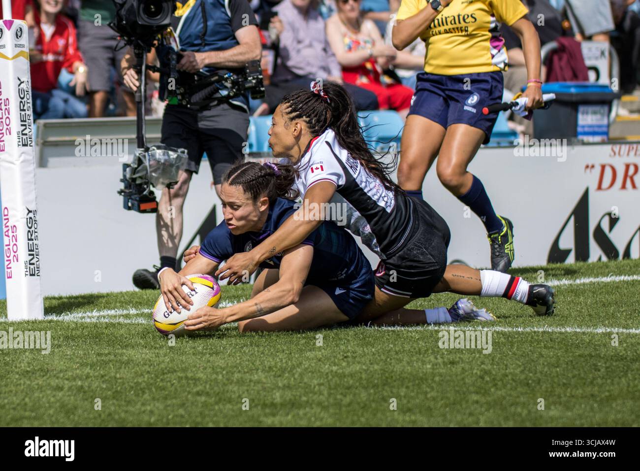 Rhona Lloyd (Wing – Scotland and Sale Sharks) dots down for a try in ...