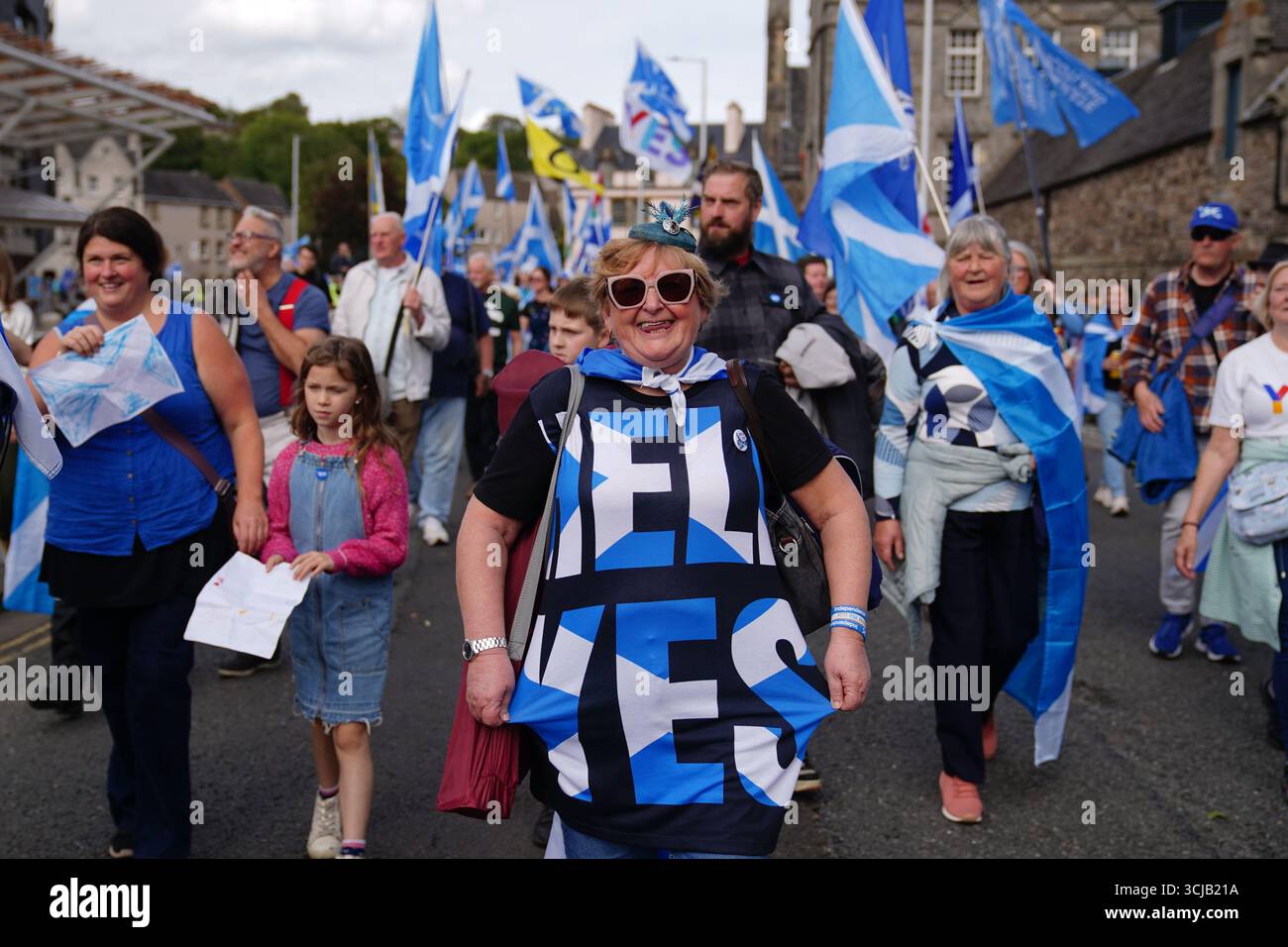 People take part in a Scottish Independence march too organised by All ...