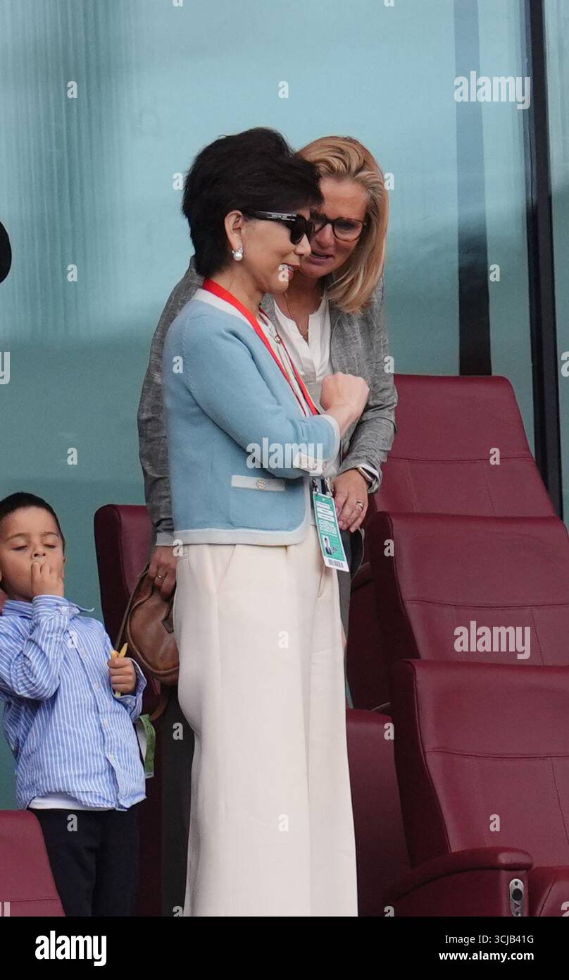 London City Lionesses' owner Michele Kang with England women manager ...