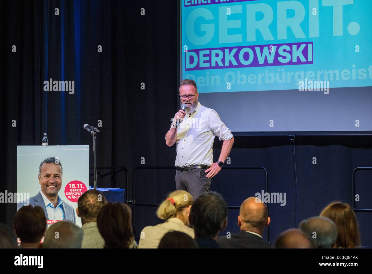 Kiel, 6.9.2025, CDU Oberbürgermeisterkandidat für Kiel, Gerrit Derkowski stellt bei einem ...