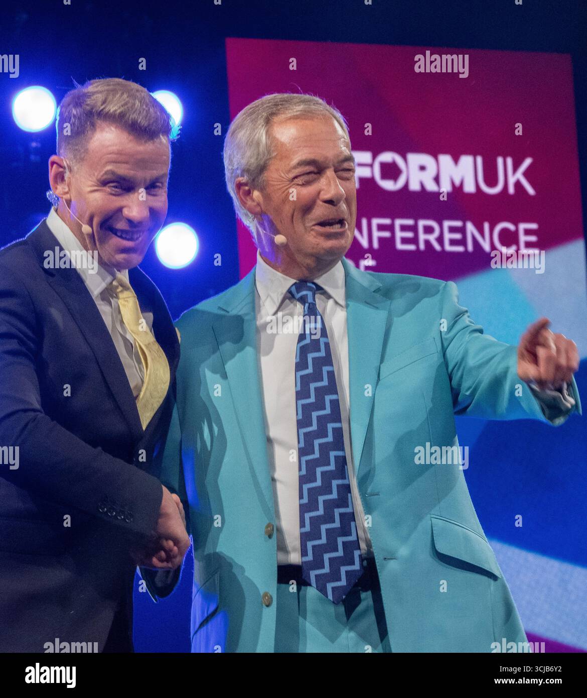 Nigel Farage Reform leader and Chairman David Bull. Reform Uk ...