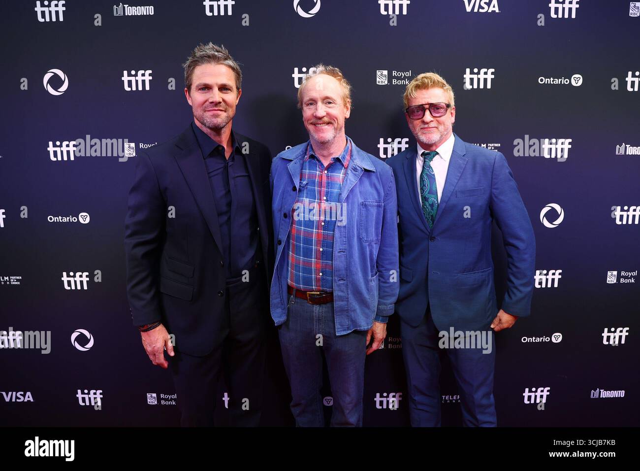 Stephen Amell, Matt Walsh, Rhys Darby at arrivals for LITTLE LORRAINE ...