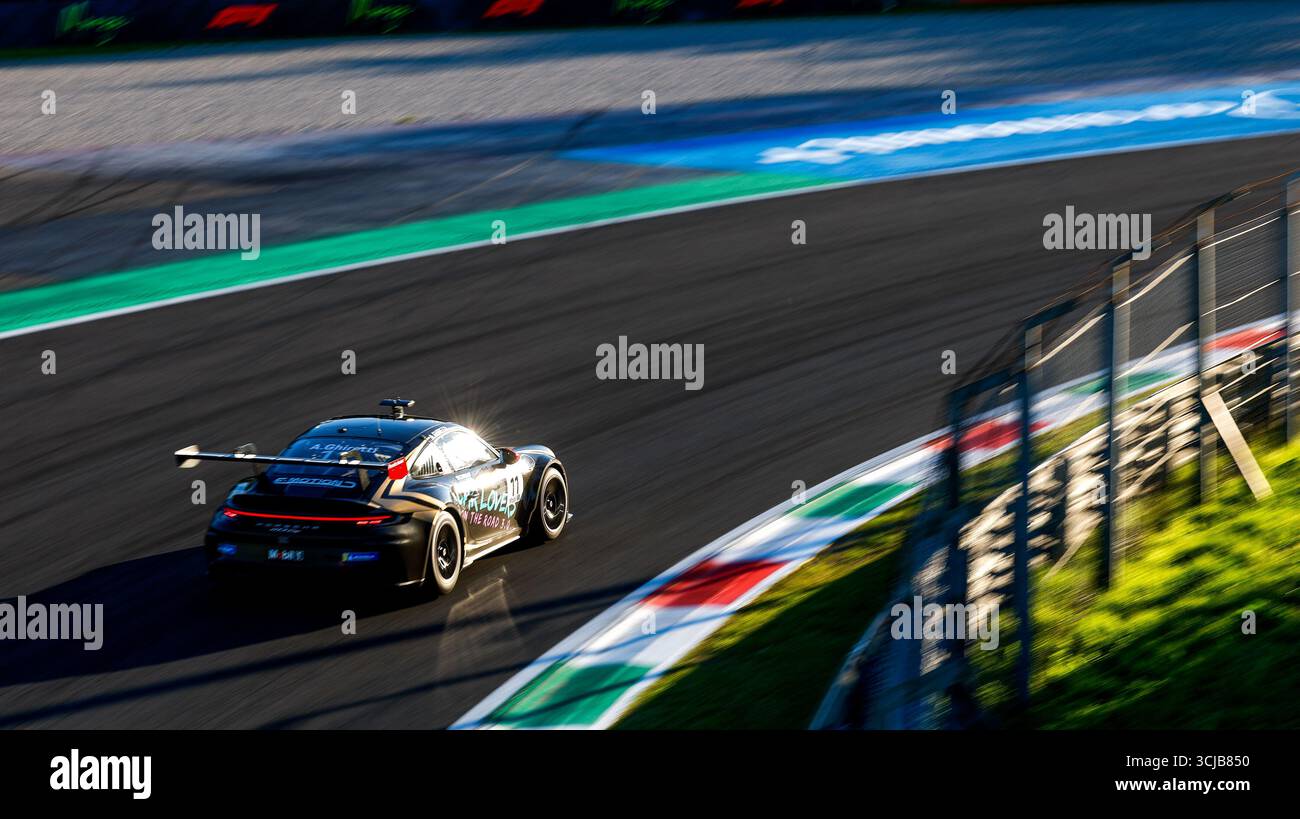 #11 Alessandro Ghiretti (ITA, Schumacher CLRT), Porsche Mobil 1 ...