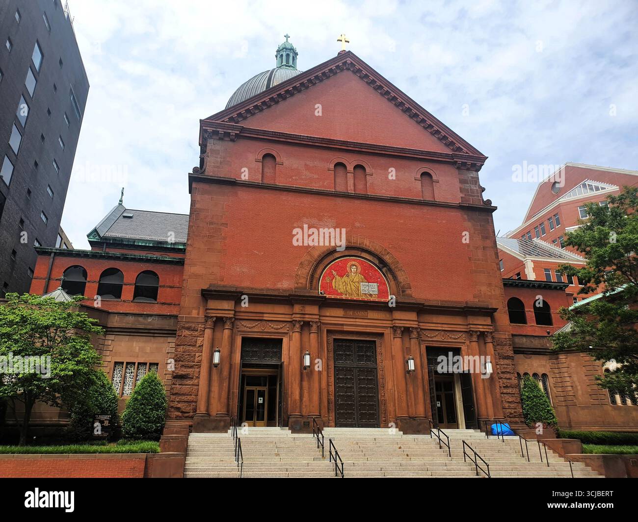 Matthew the apostle hi-res stock photography and images - Alamy