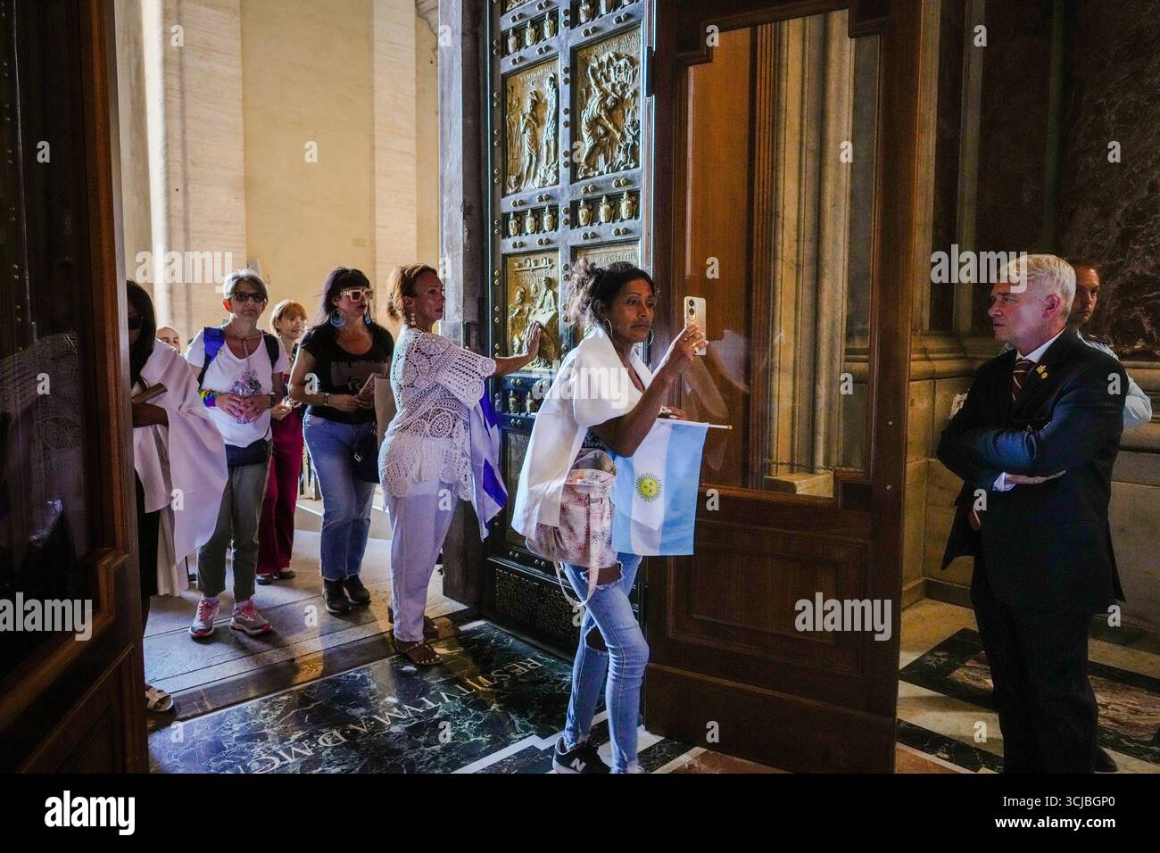 Some of the hundreds of LGBTQ+ Catholics and their families who joined ...