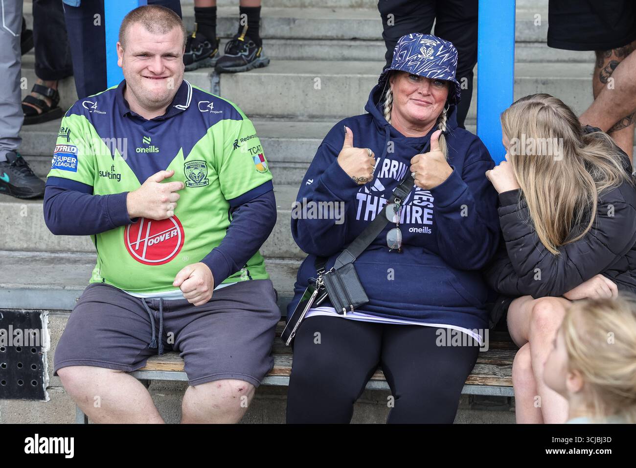 Warrington Wolves fans during the Betfred Super League Round 25 match ...