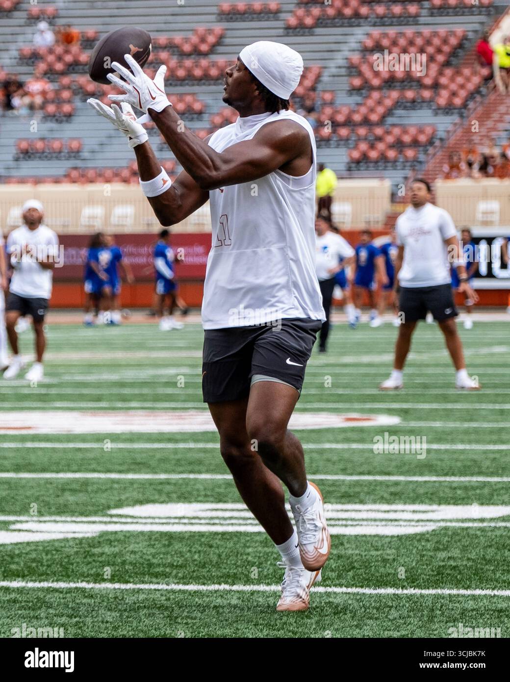 Sept 6, 2025. Michael Terry III (11) of the Texas Longhorns in pregame ...
