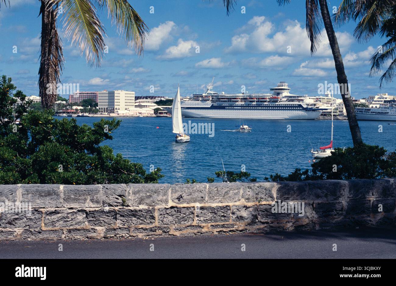 Harbour road view bermuda hi-res stock photography and images - Alamy