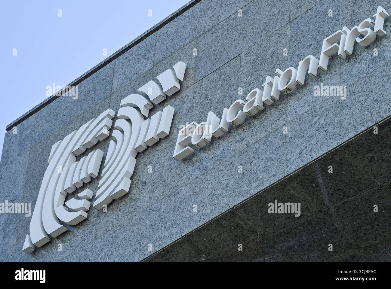 EF Education First, Sprachaufenthalte Beratung, Selnaustraße, Zürich ...