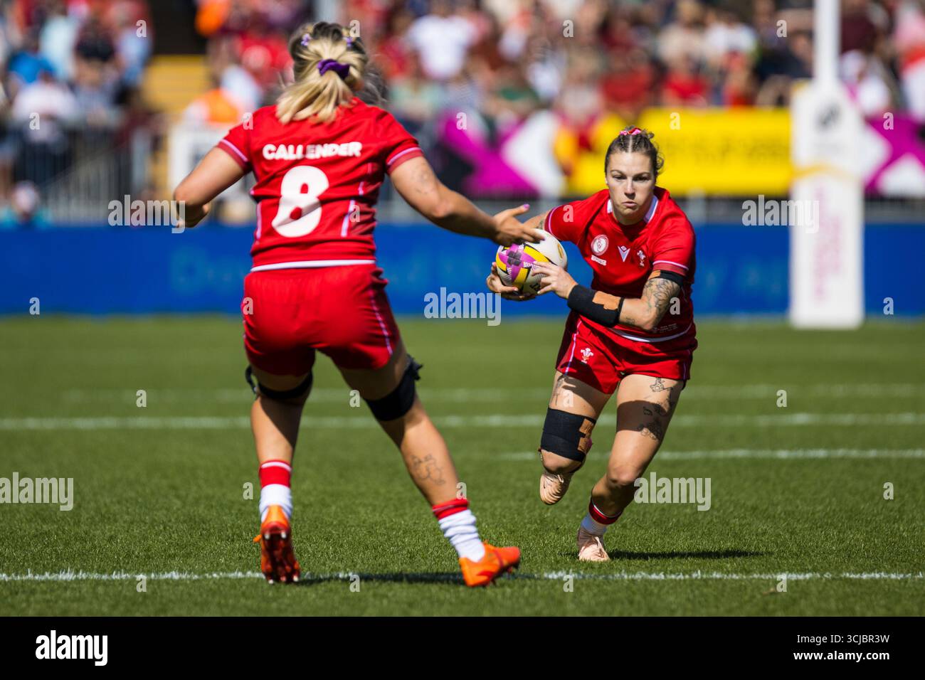 Keira Bevan (Scrum-half – Wales and Bristol Bears) snipes around the ...