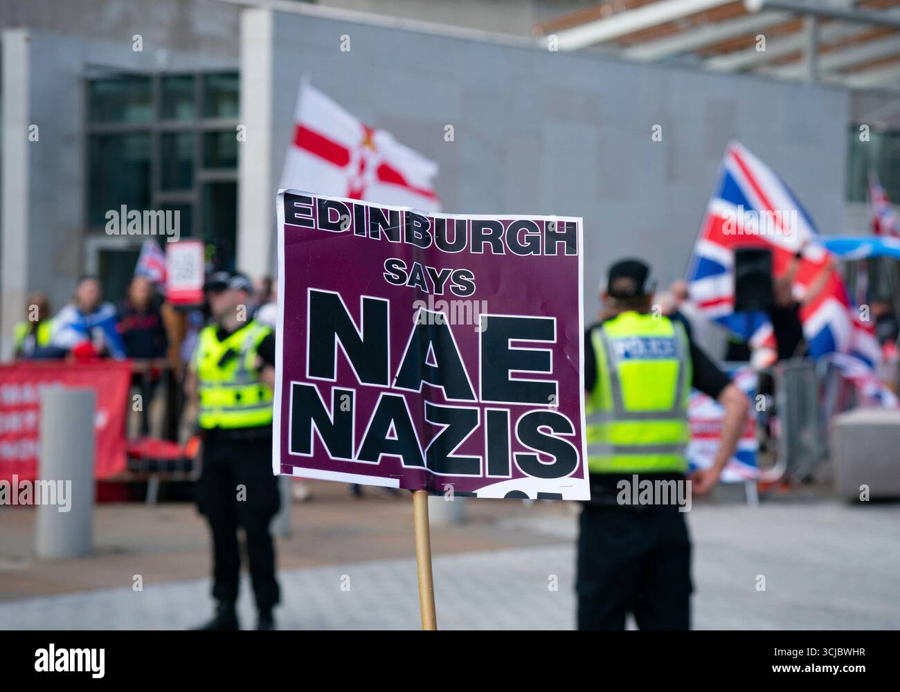 Edinburgh, Scotland, UK. 6th Sept 2025. Pro immigration “No to the Far ...
