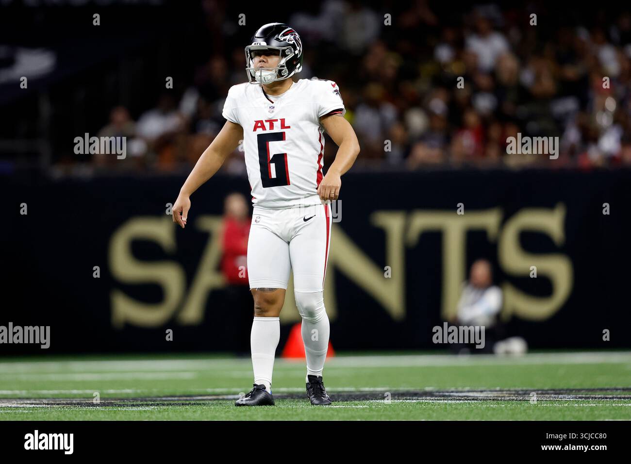 Atlanta Falcons place kicker Younghoe Koo (6) lines up before a kick ...