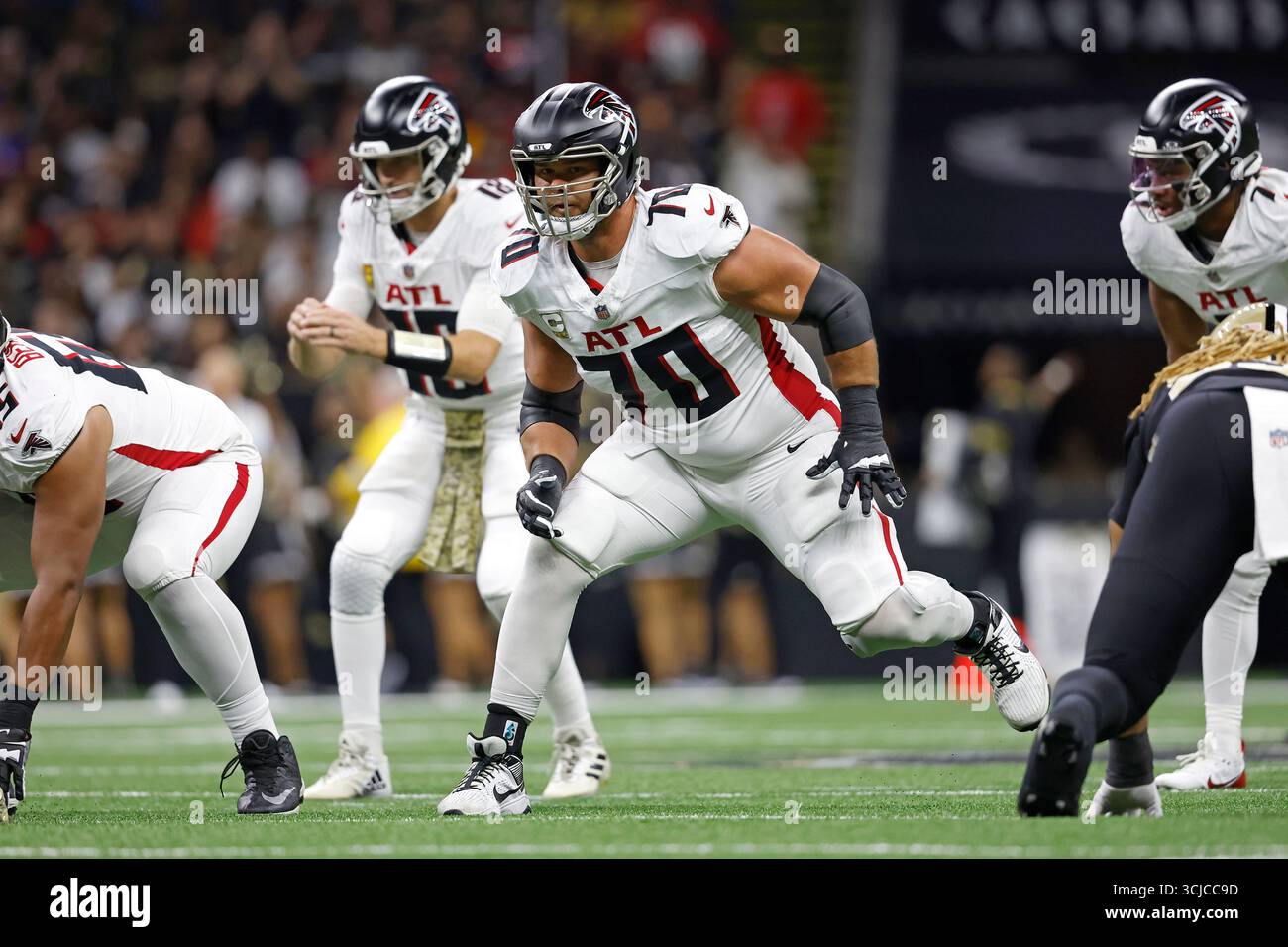 Atlanta Falcons offensive tackle Jake Matthews (70) defends during an ...