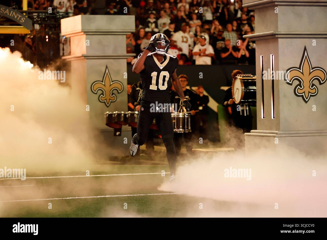 New Orleans Saints wide receiver Marquez Valdes-Scantling (10) is ...