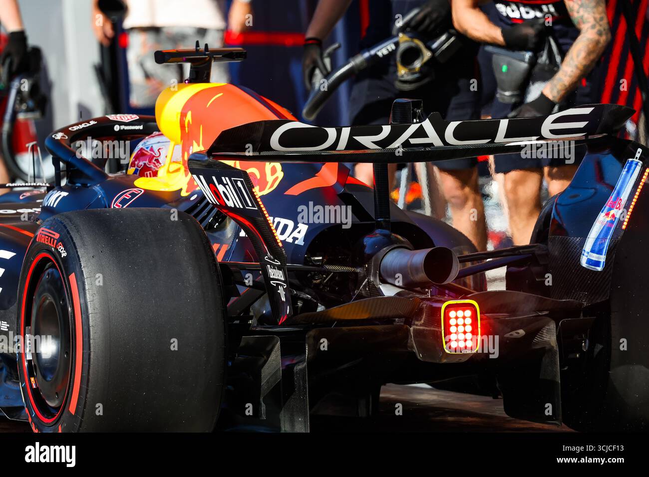 01 VERSTAPPEN Max (nld), Red Bull Racing RB21, action rear wing during ...