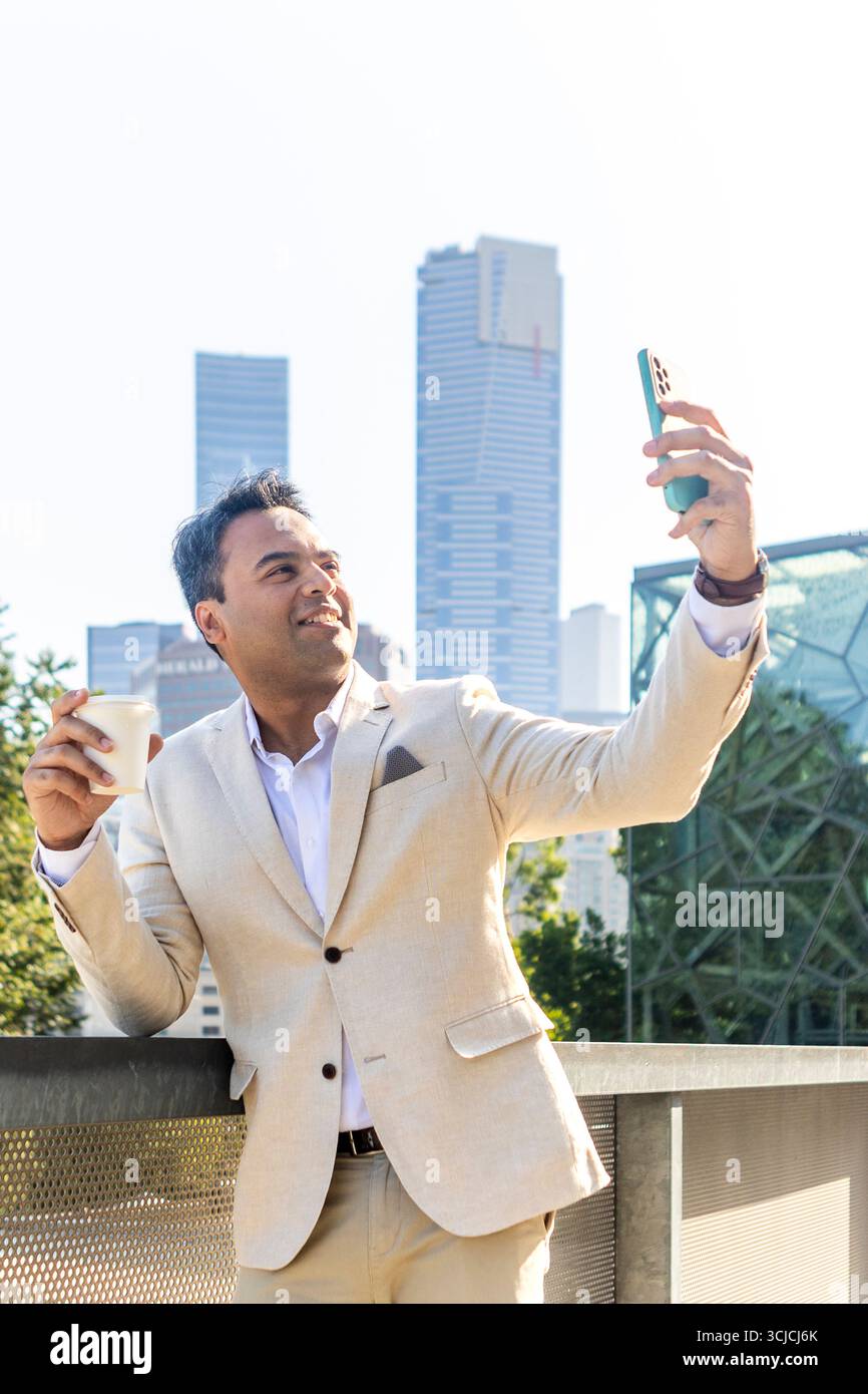 Professional man in melbourne hi-res stock photography and images - Alamy