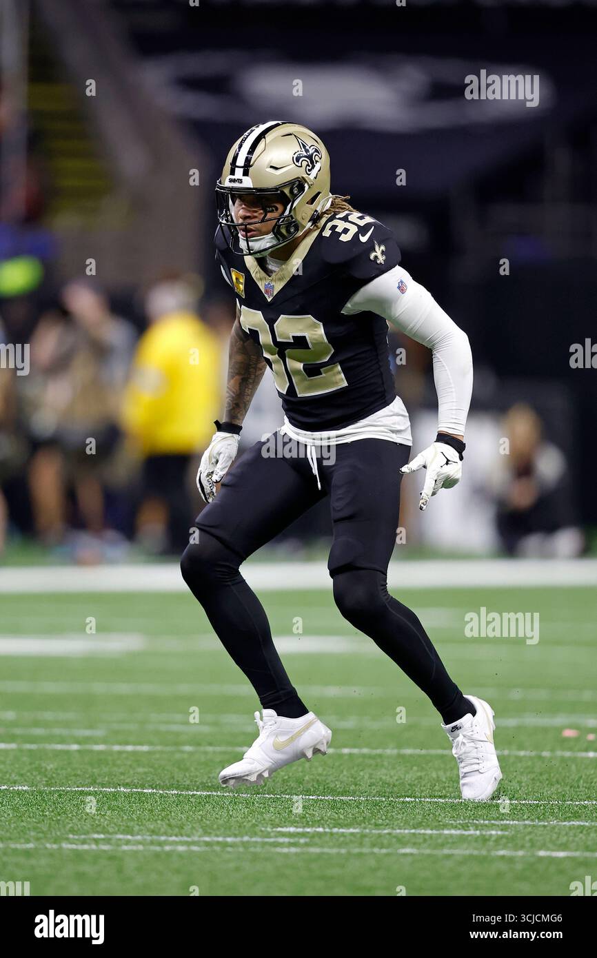 New Orleans Saints safety Tyrann Mathieu (32) lines up during an NFL ...