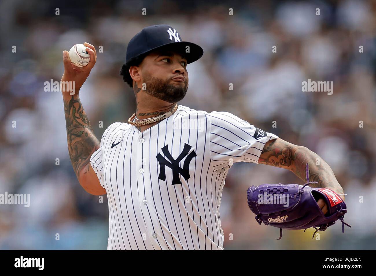New York Yankees pitcher Luis Gil (81) throws during the third inning ...