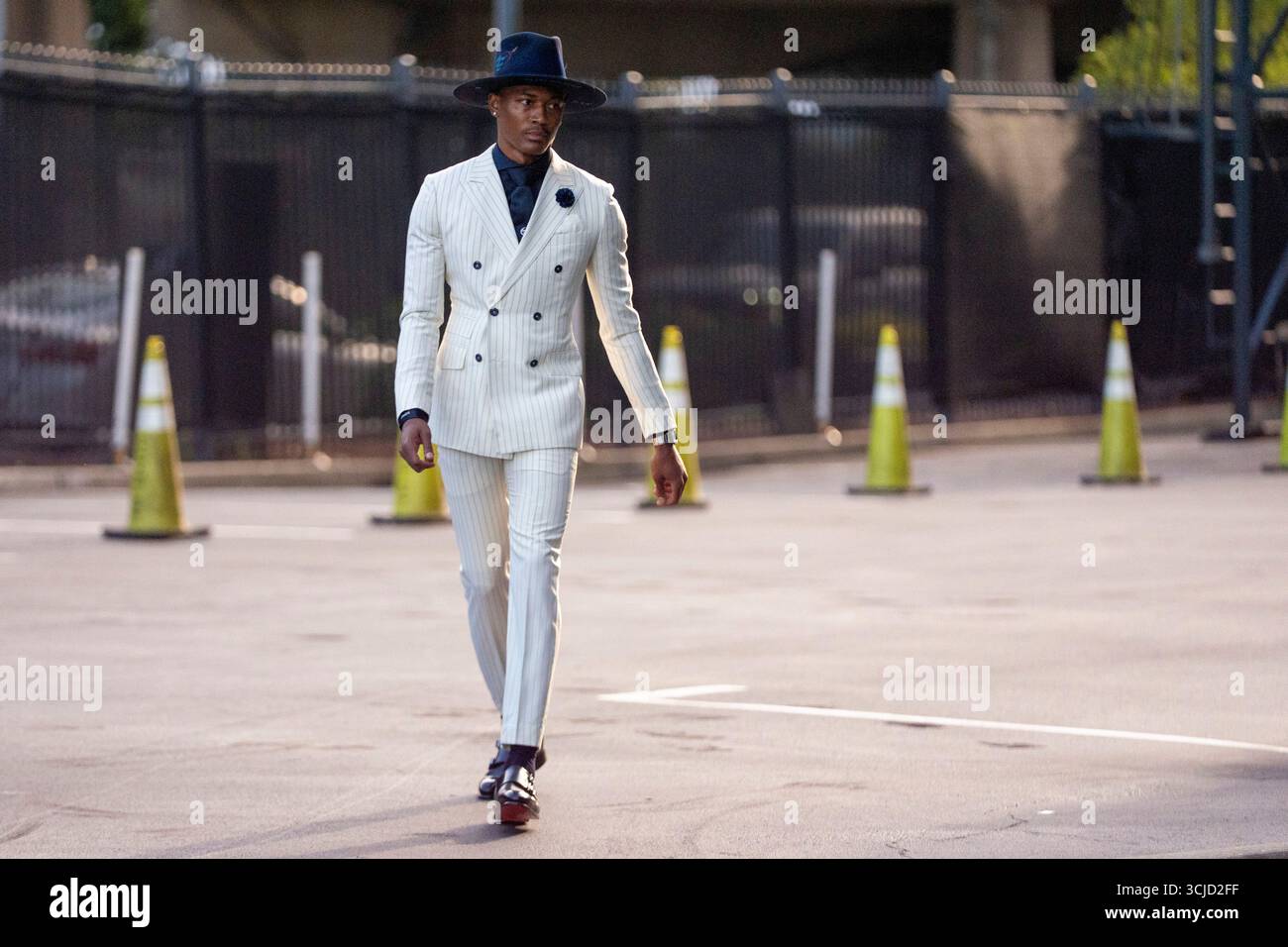 Philadelphia Eagles wide receiver DeVonta Smith arrives to the stadium ...