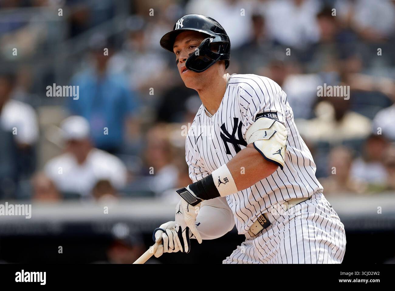 New York Yankees' Aaron Judge at bat during the third inning of a ...