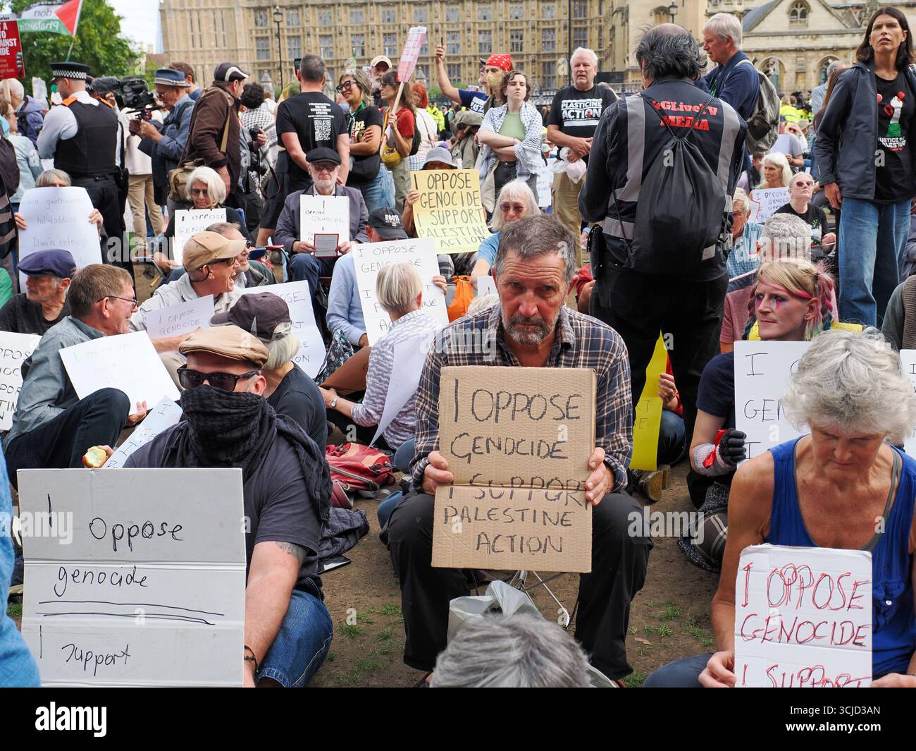 London, UK. 06th Sep, 2025. 6 September 2025, UK, London, Around 2000 ...