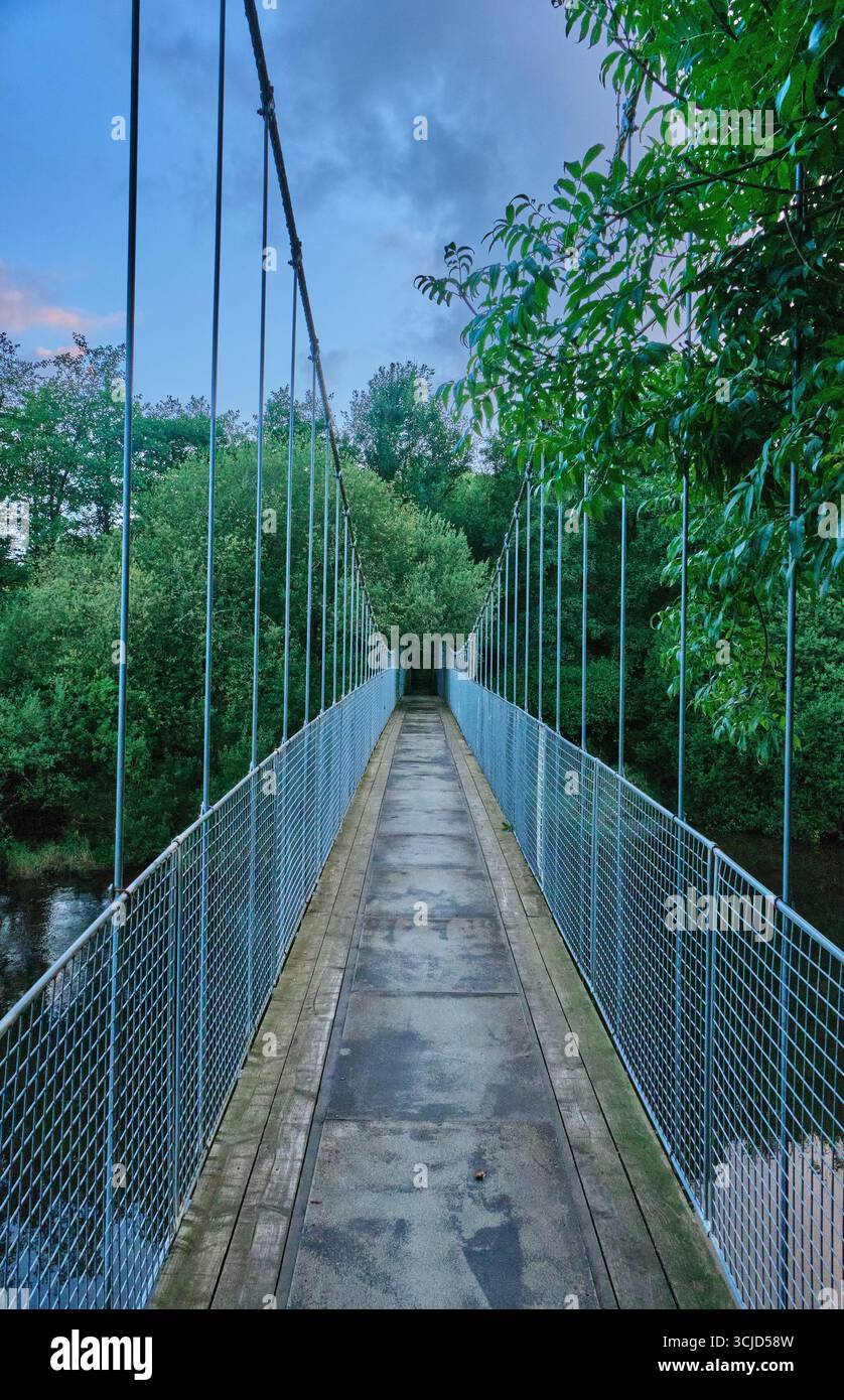 Llandeilo Suspension Bridge, Llandeilo, Carmarthenshire Stock Photo - Alamy